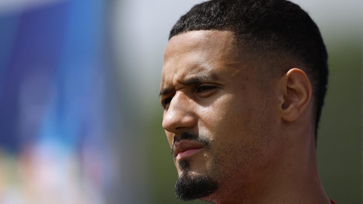 Deadspin | Report: France's William Saliba could miss World Cup