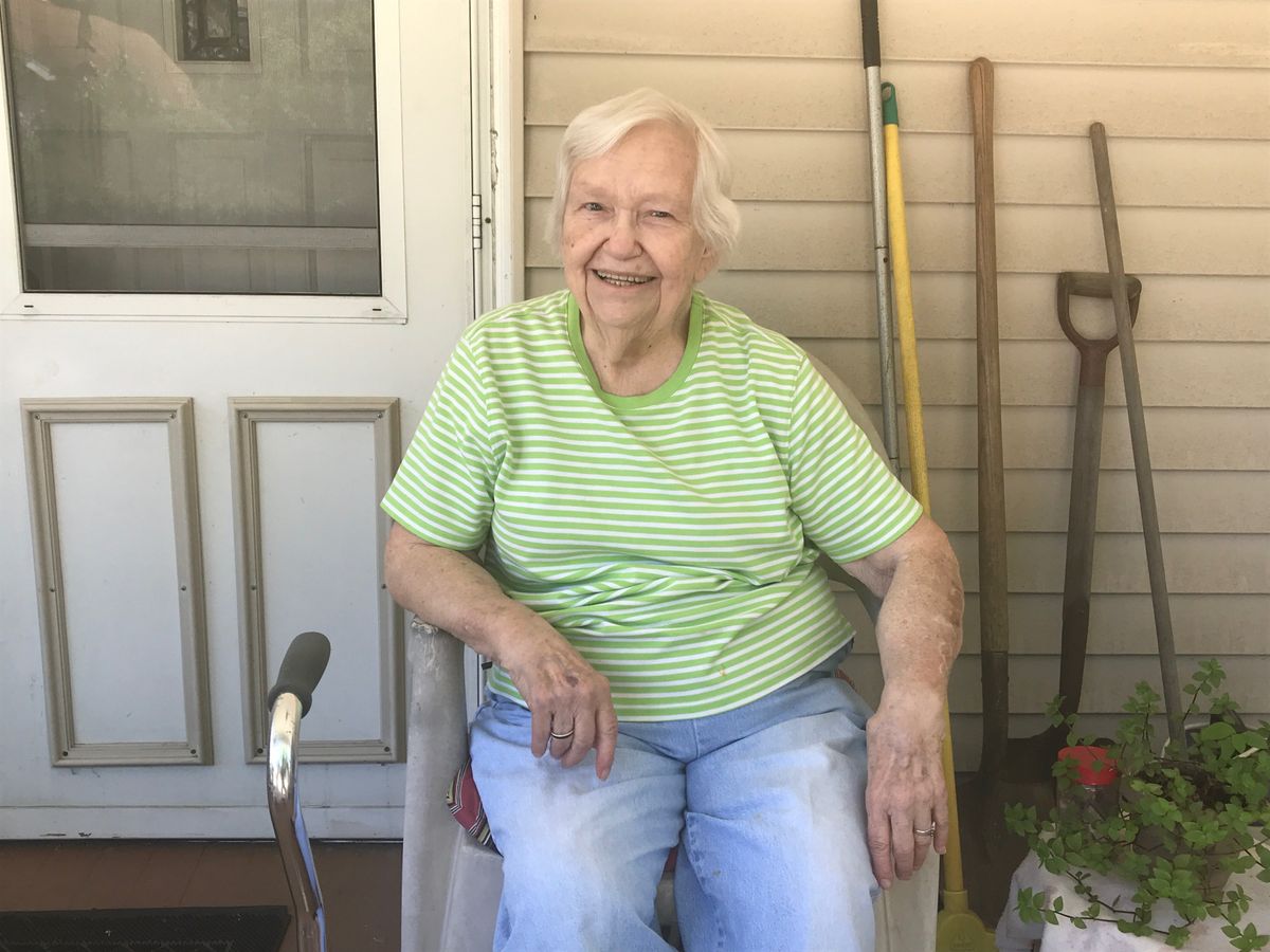 Deadspin | My 84-Year-Old Neighbor Has The Only Good NBA Takes