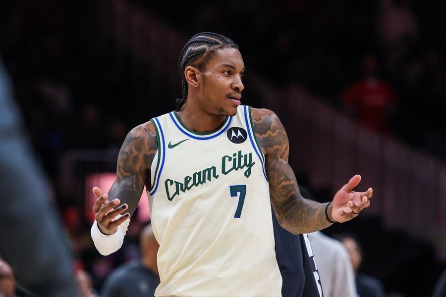 Deadspin | Bucks G Kevin Porter Jr. (oblique) out indefinitely