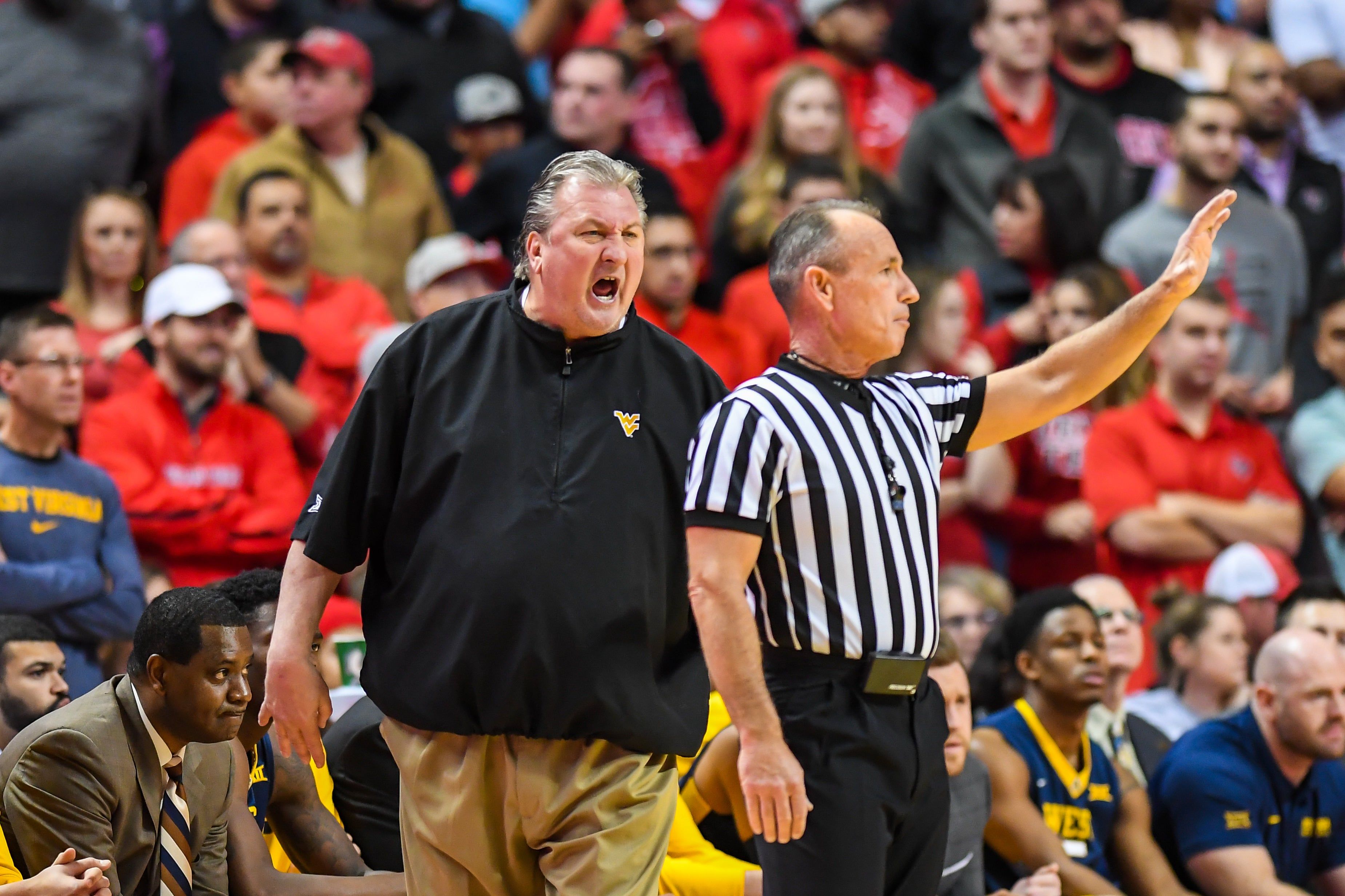 Deadspin | Bob Huggins Met Dan D'Antoni In A Battle For The Future Of ...