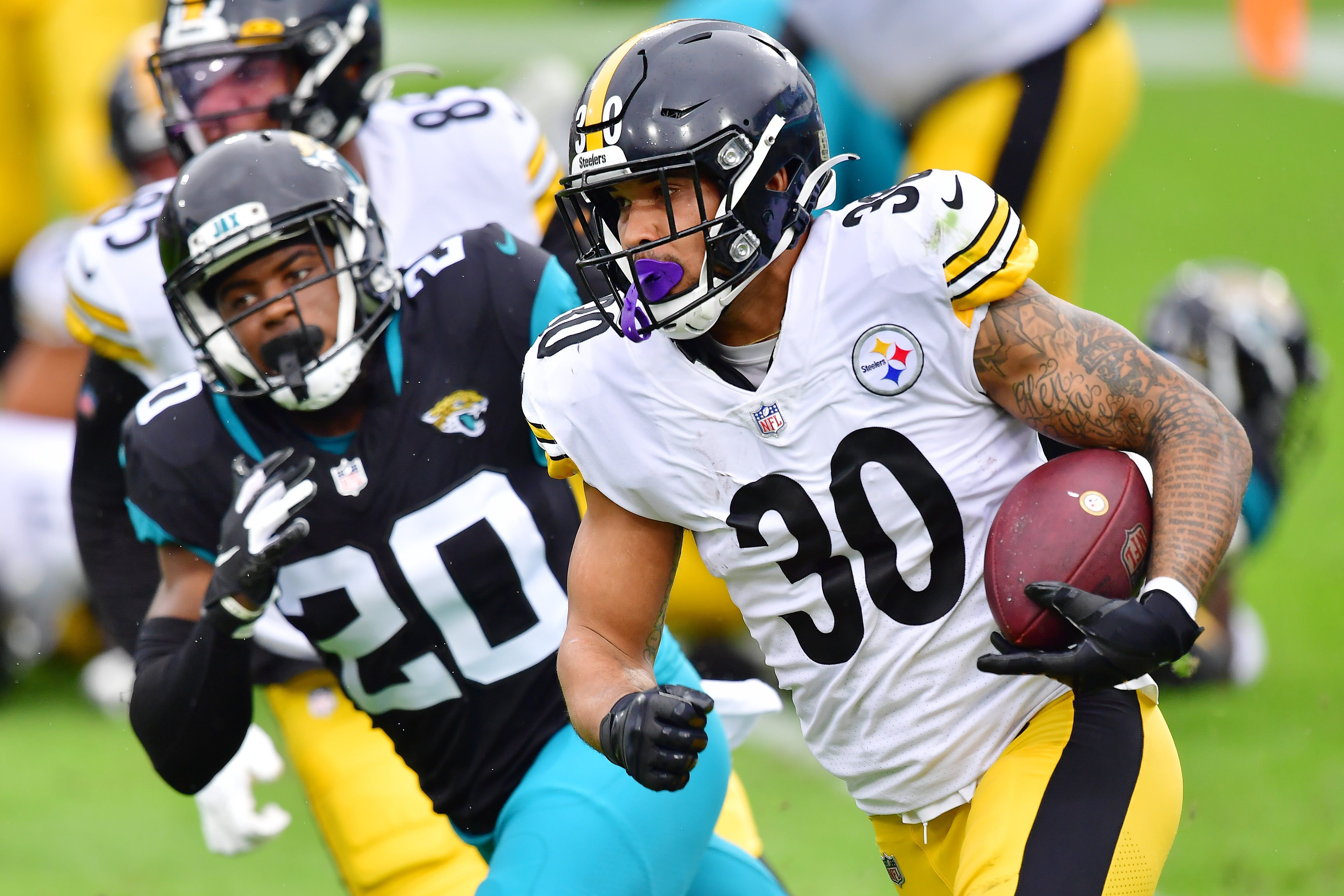 Deadspin | Steelers' James Conner, high-risk as cancer survivor, tests ...