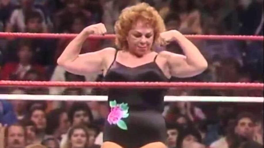 Deadspin | Fans Are Revolting Against WWE Honoring Fabulous Moolah ...