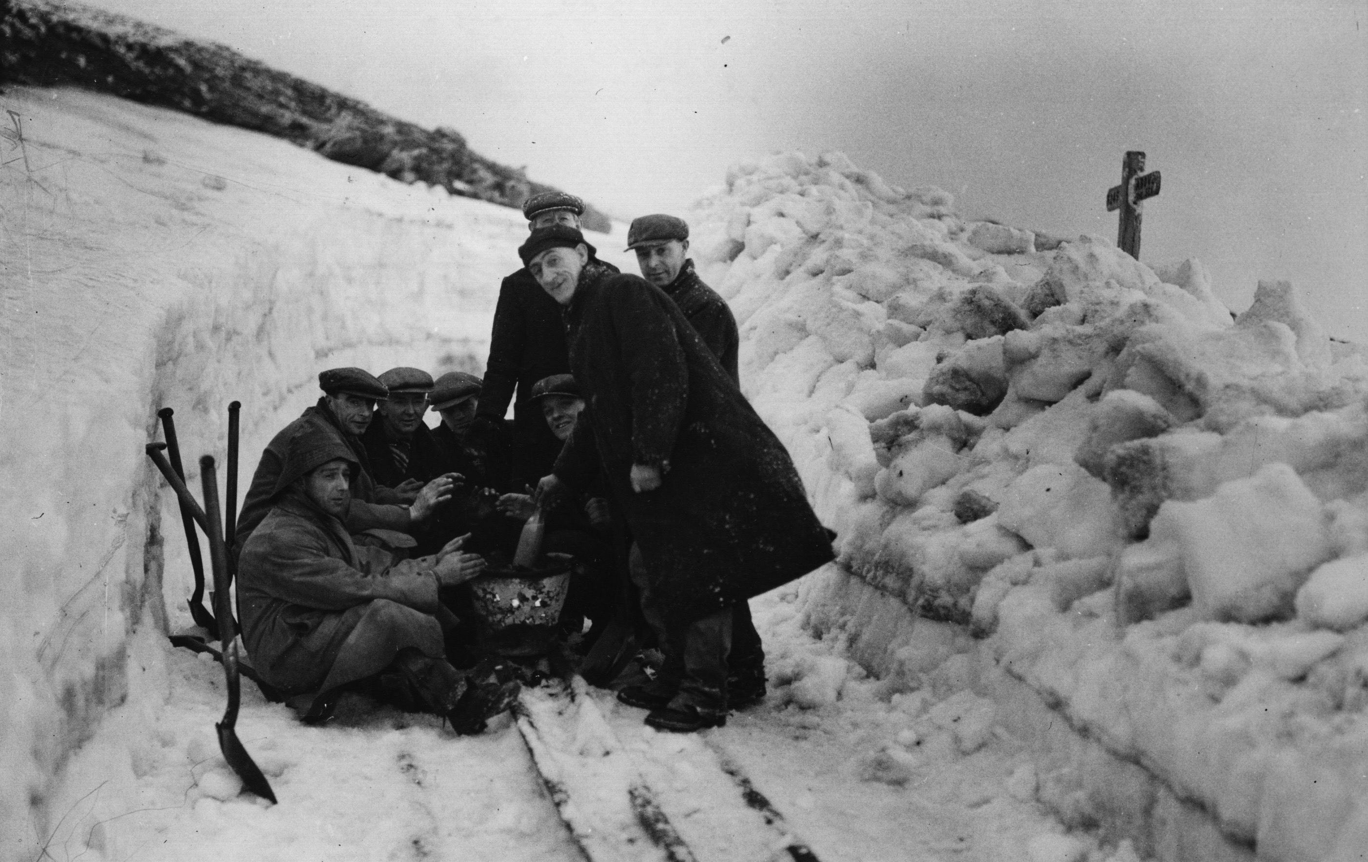 Deadspin | We're The Staff Of Deadspin. Let's Chat.