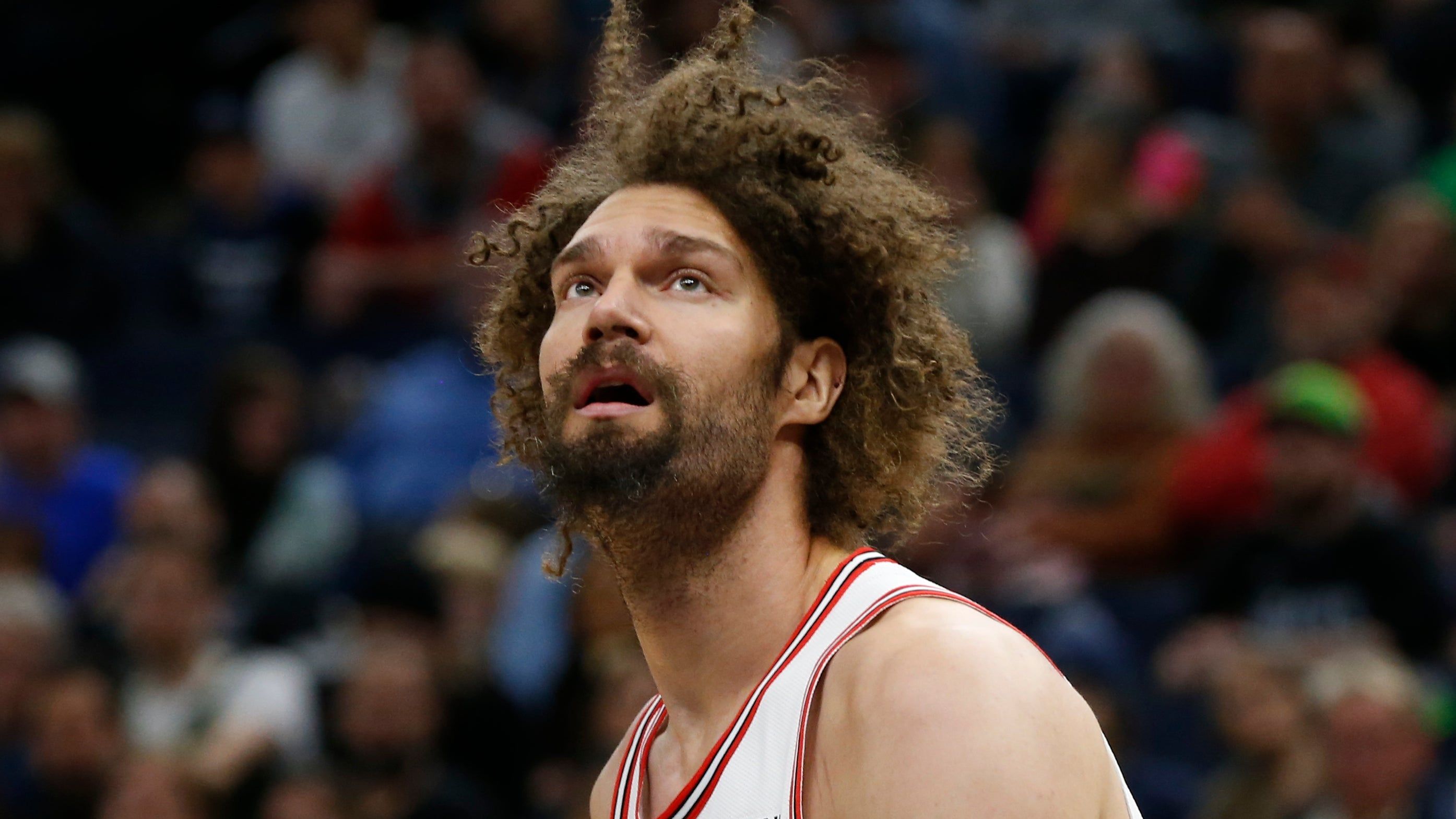 Deadspin | Robin Lopez Is Trapped In Basketball Hell