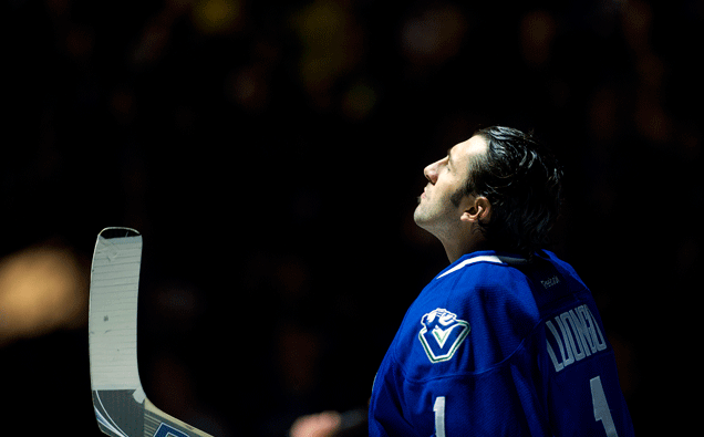 Deadspin | How Roberto Luongo Saved Vancouver