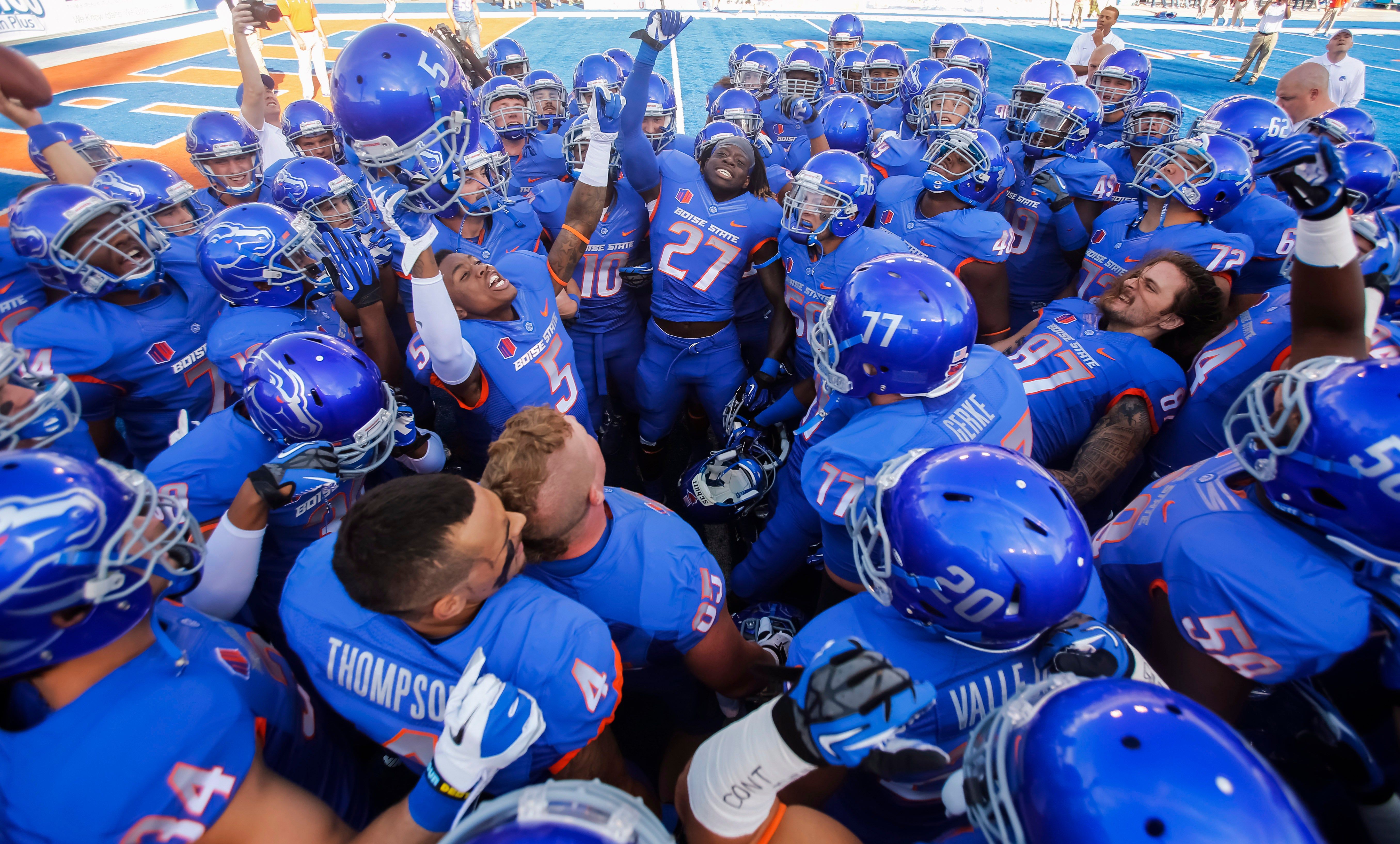 Deadspin | Homeless Football Player Can't Receive Fans' Aid Due To NCAA ...
