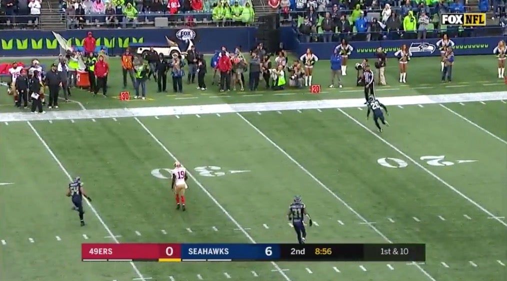 Deadspin | Bad Quarterback Performance Of The Week: Brian Hoyer Goes Short