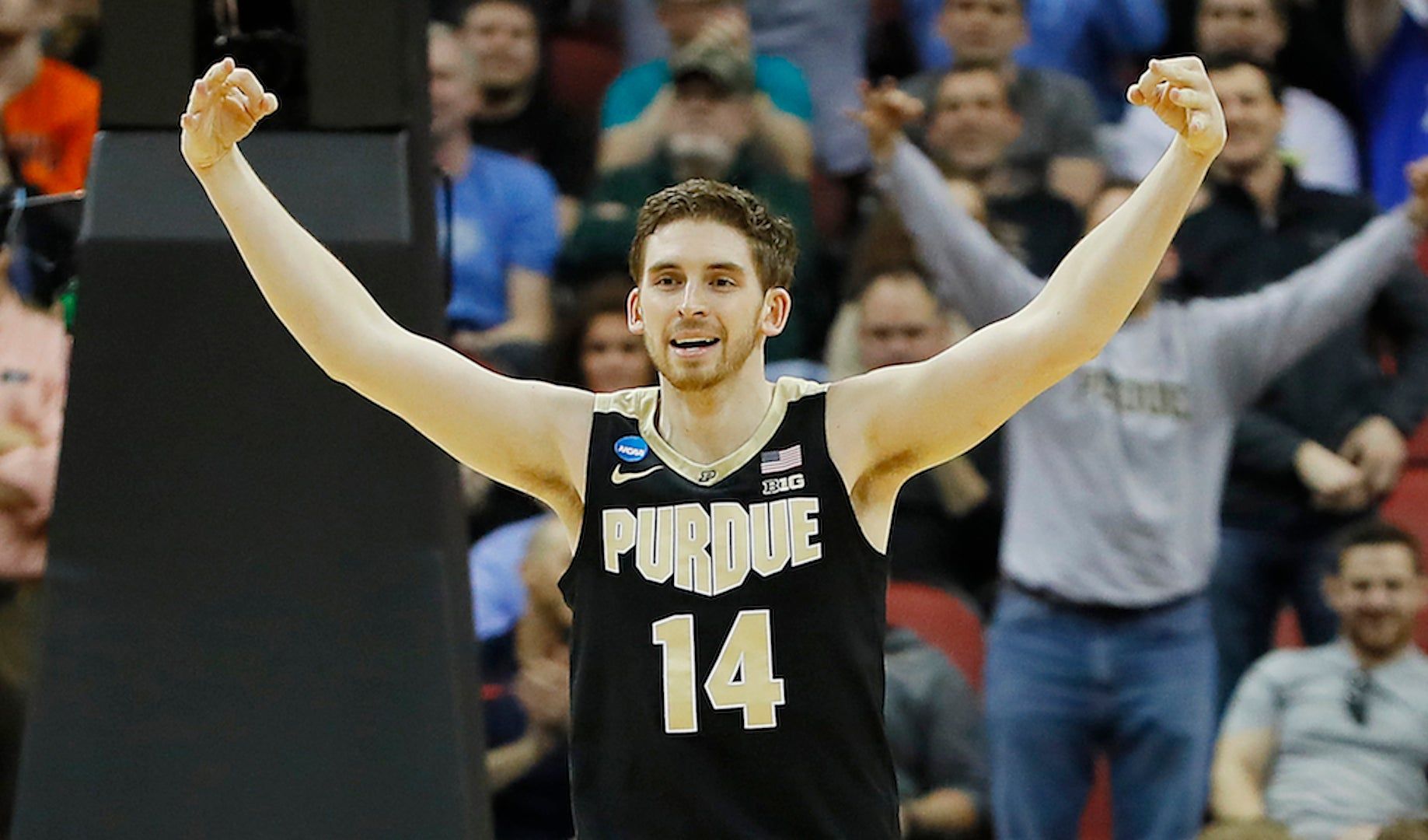 Deadspin | Purdue Sneaks Past Tennessee In Overtime After Ryan Cline ...
